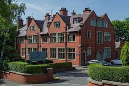 Visit Chadderton: The Expert Town Guide to Things to Do, Stay & Eat