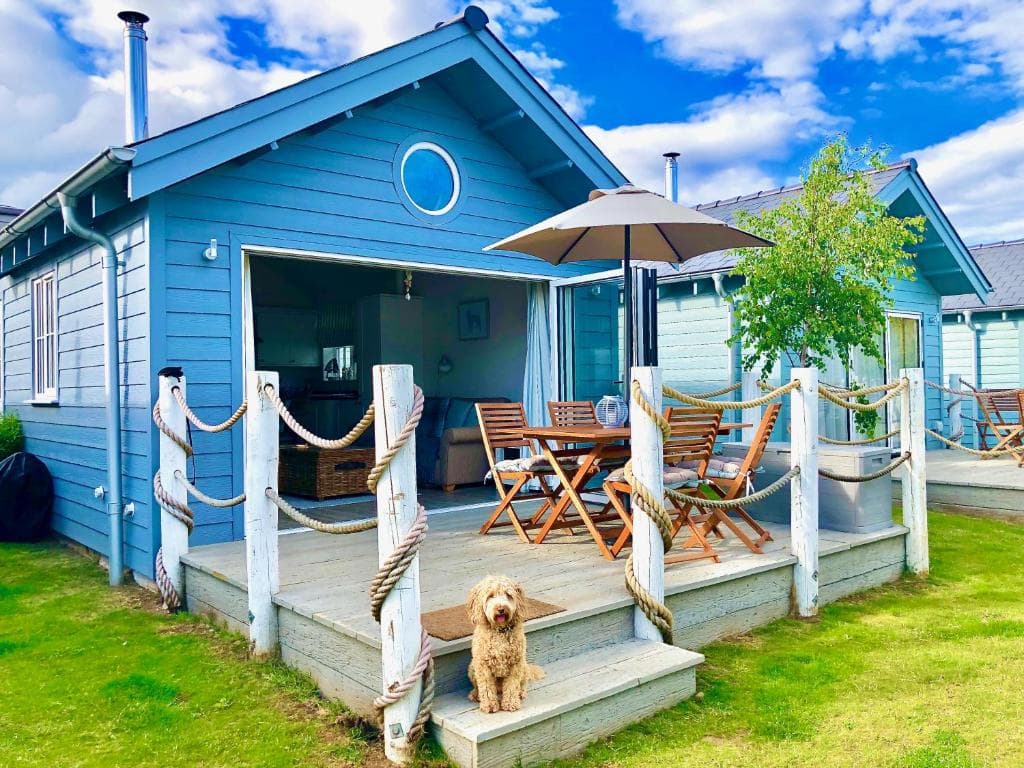 Visit Hunmanby gap: The Expert Village Guide to Things to Do, Stay & Eat