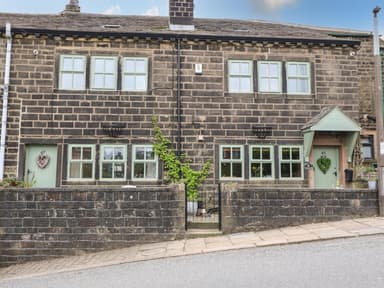 Visit Oakworth: The Definitive Village Guide to Things to Do, Stay & Eat