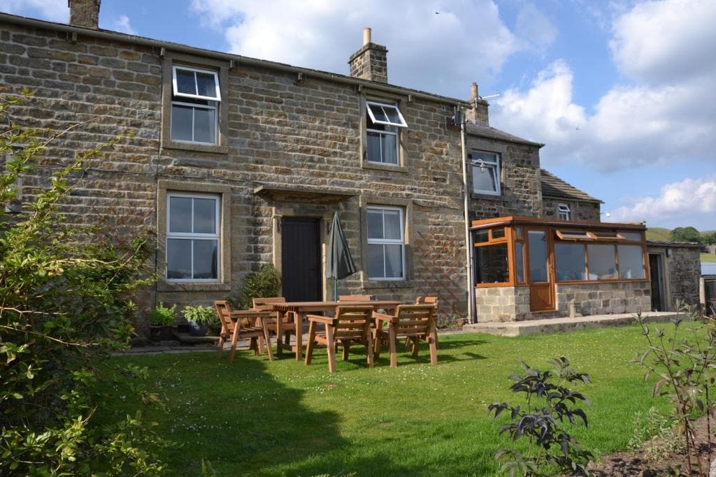 Visit Grassington: The Definitive Town Guide to Things to Do, Stay & Eat