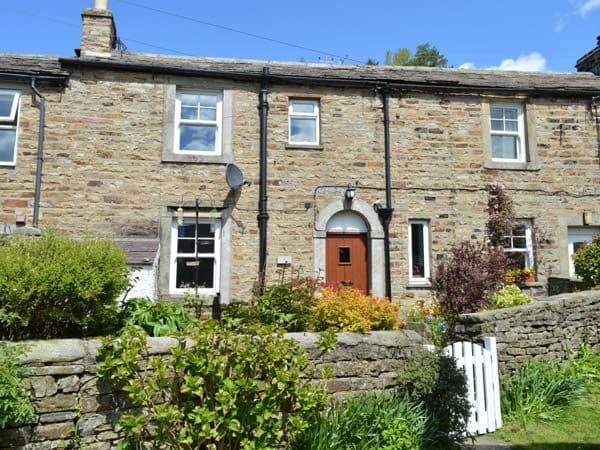 Visit Gunnerside: The Expert Village Guide to Things to Do, Stay & Eat