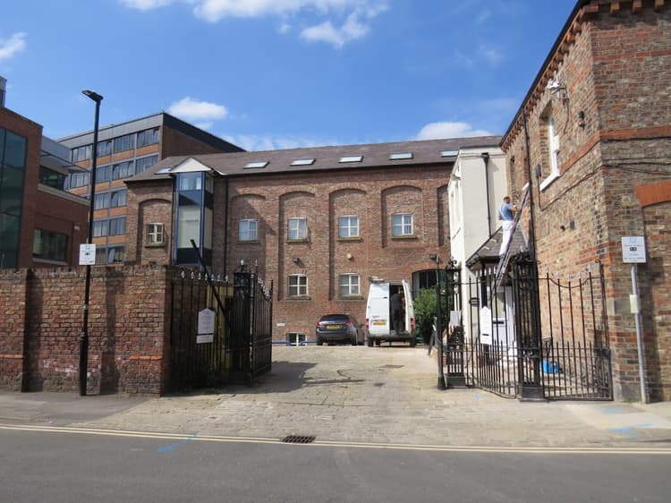 RG Law - A Solicitor In York | Yorkshire.com