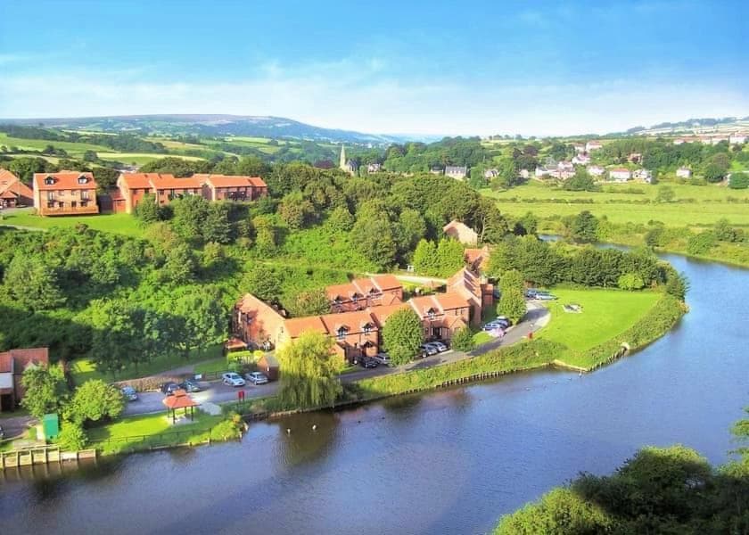 Captain Cook Riverside Walk | Whitby Accommodation